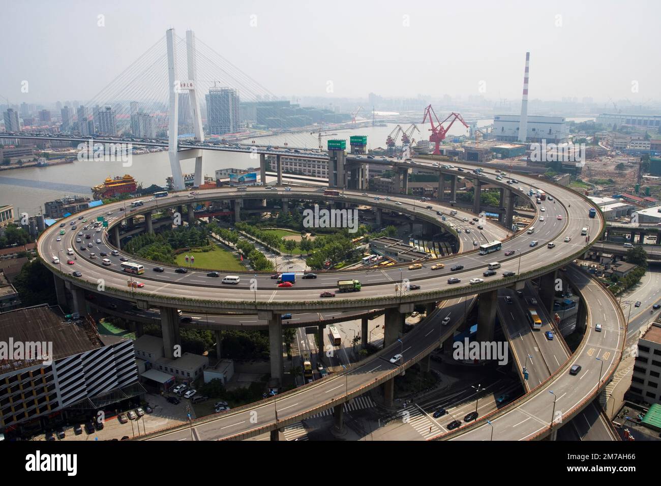 Nanpu bridge and huangpu river hi-res stock photography and images - Alamy