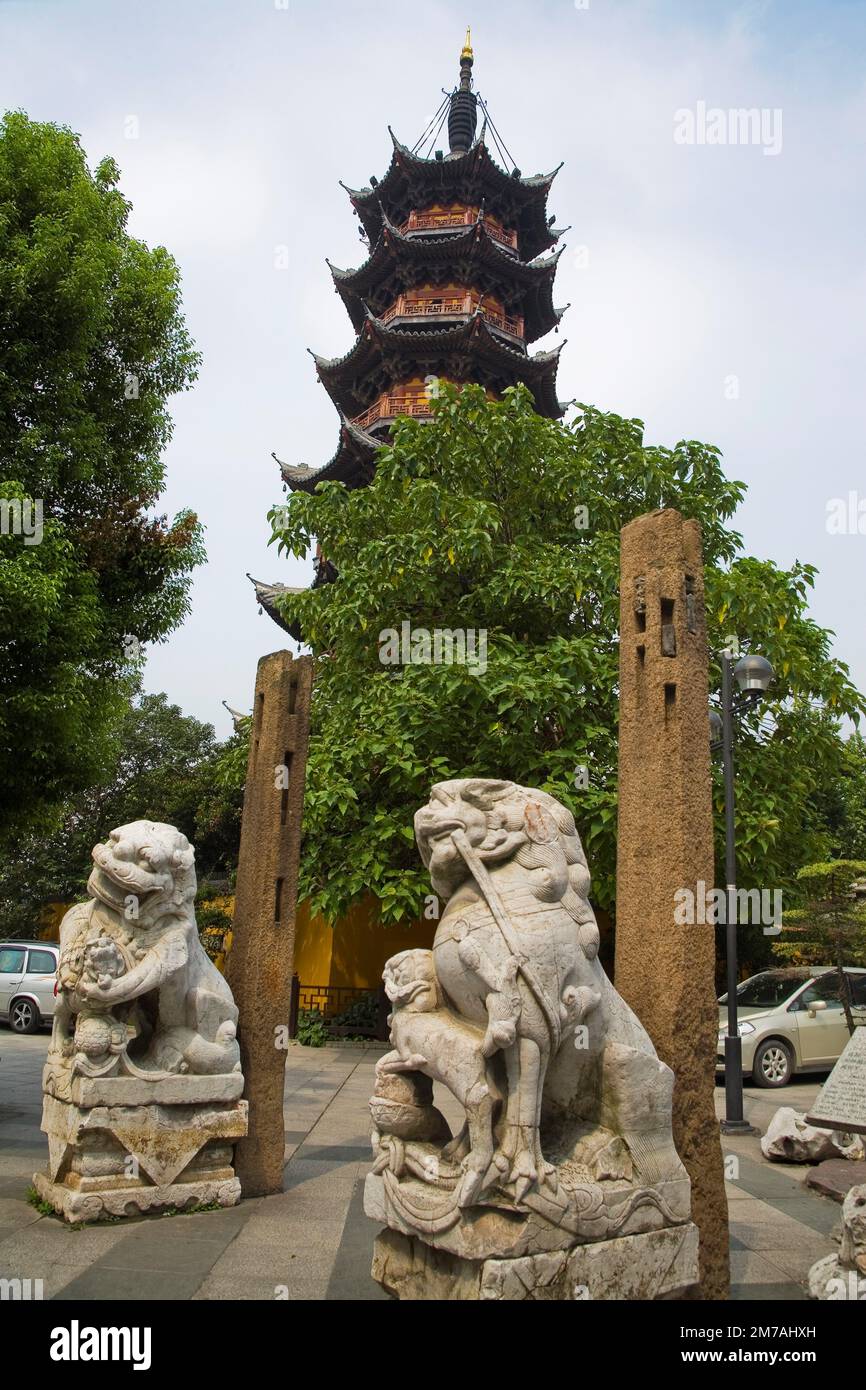 Shanghai Longhua Temple Stock Photo - Alamy