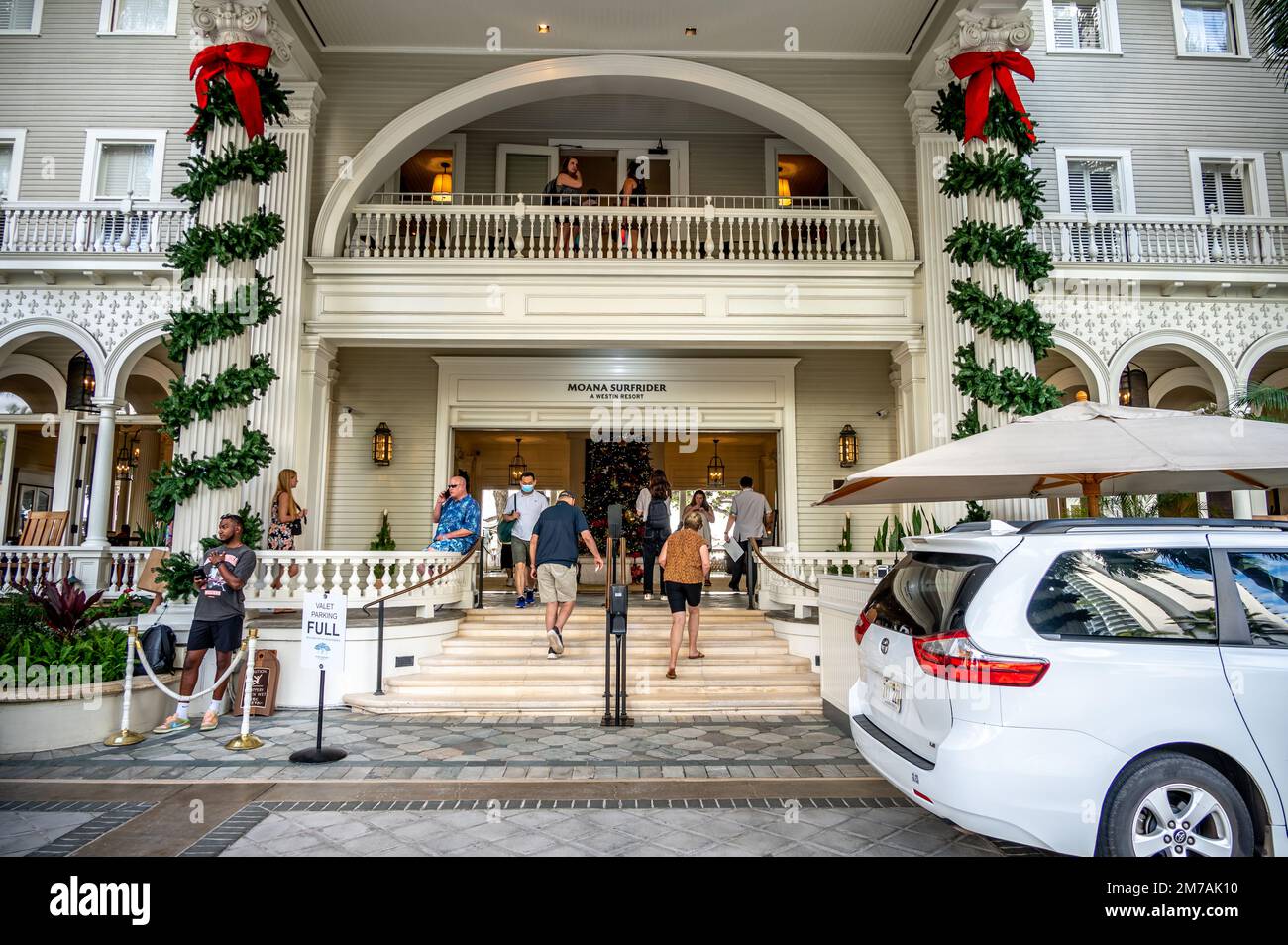 Honolulu, Hawaii - December 29, 2022: The landmark Moana Surfrider ...