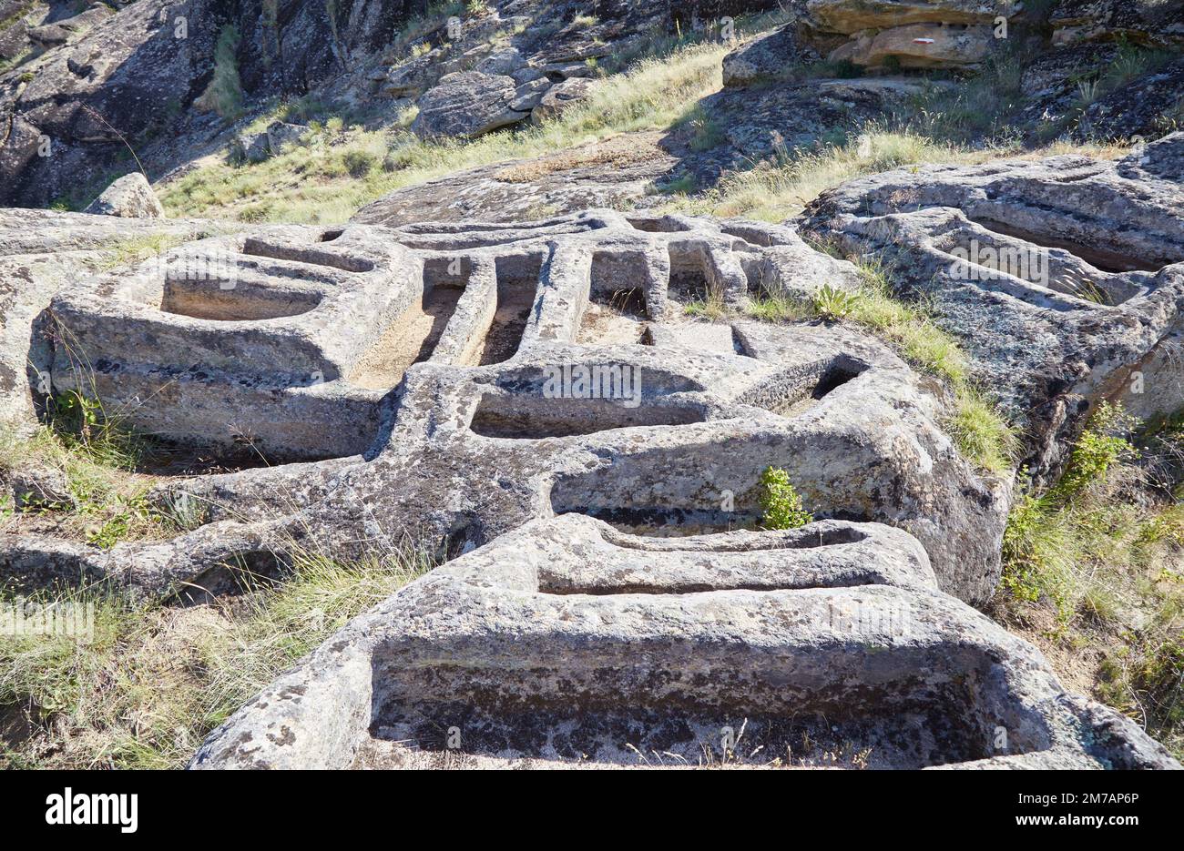 Macedonia tombs hi-res stock photography and images - Alamy