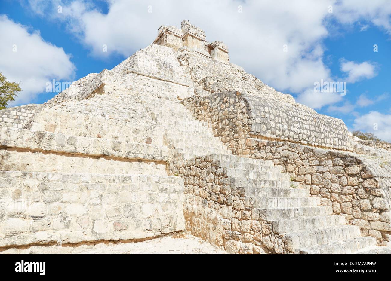 Edzna's Building of the Five Stories, of the Most Unique Mayan Pyramids ...