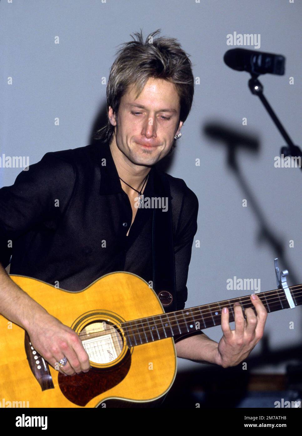 Keith urban 2001 hi-res stock photography and images - Alamy