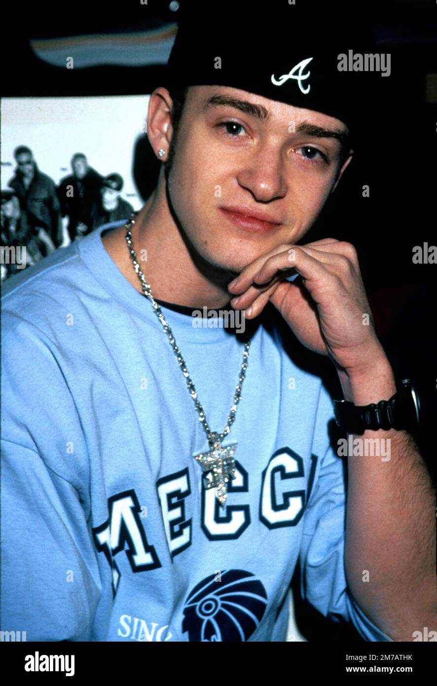 Justin Timberlake at rehearsals for the Golden Globe Awards in 2000 ...
