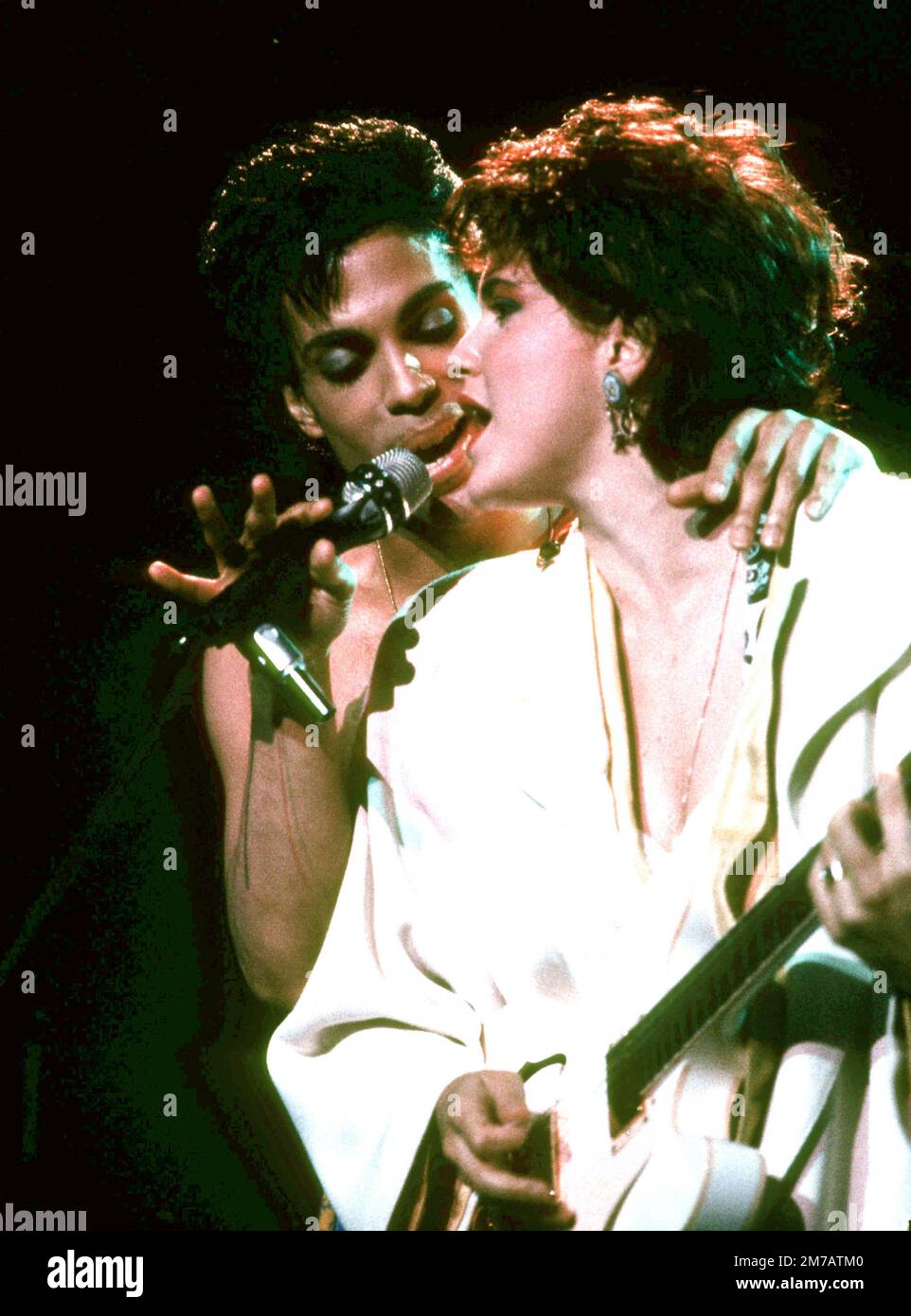 Prince & Lisa Coleman (The revolution) performing at the Forum in 1985 ...