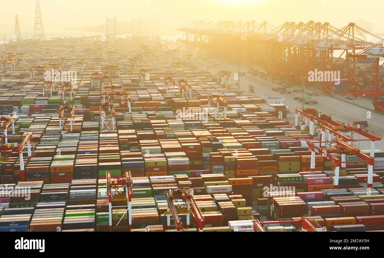 SHANGHAI, CHINA - JANUARY 8, 2023 - An automated wharf operation at ...