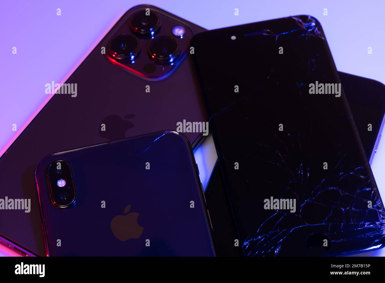 Iphone camera repairing hi-res stock photography and images - Alamy