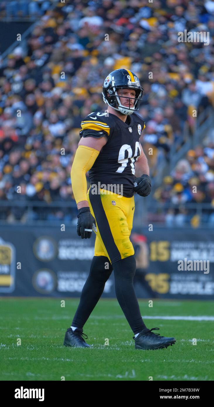 JAN 8th, 2023: T.J. Watt #90 during the Steelers vs Browns game in ...