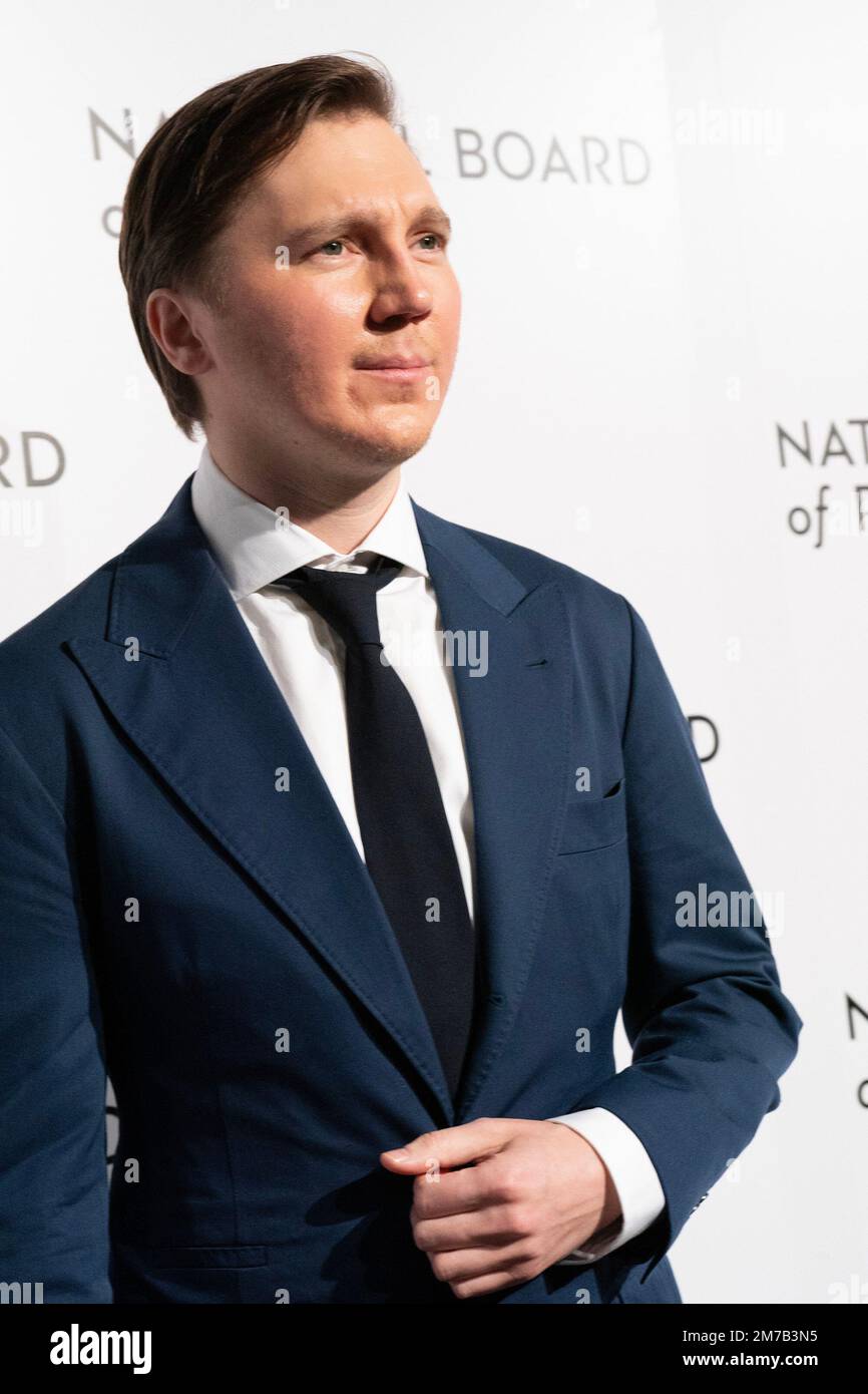 New York, NY, USA. 8th Jan, 2023. Paul Dano at arrivals for The ...