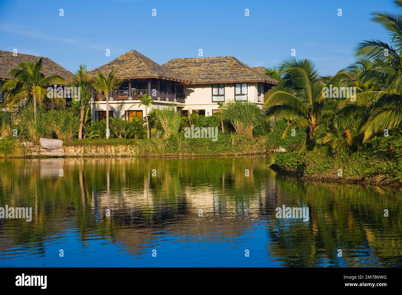 Hainan,Sanya,Yalong bay,Villa Hotel Stock Photo - Alamy