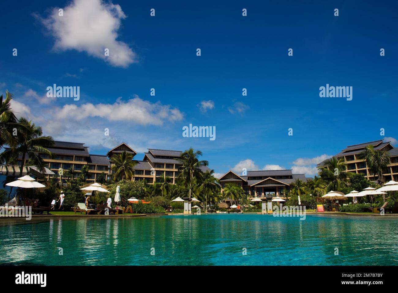 Hilton hotel sanya yalong bay hi-res stock photography and images - Alamy