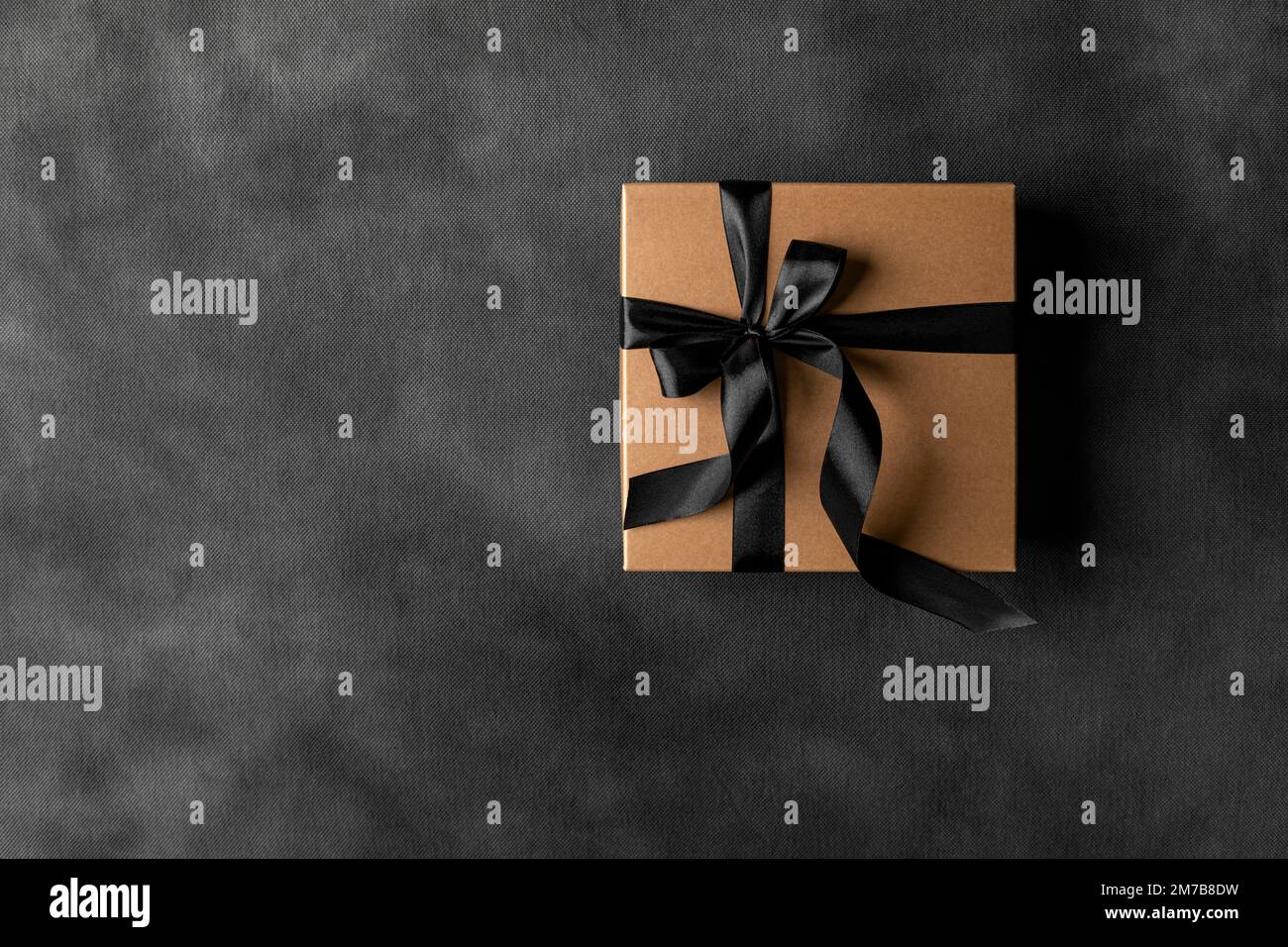 Black craft gift box hi-res stock photography and images - Alamy