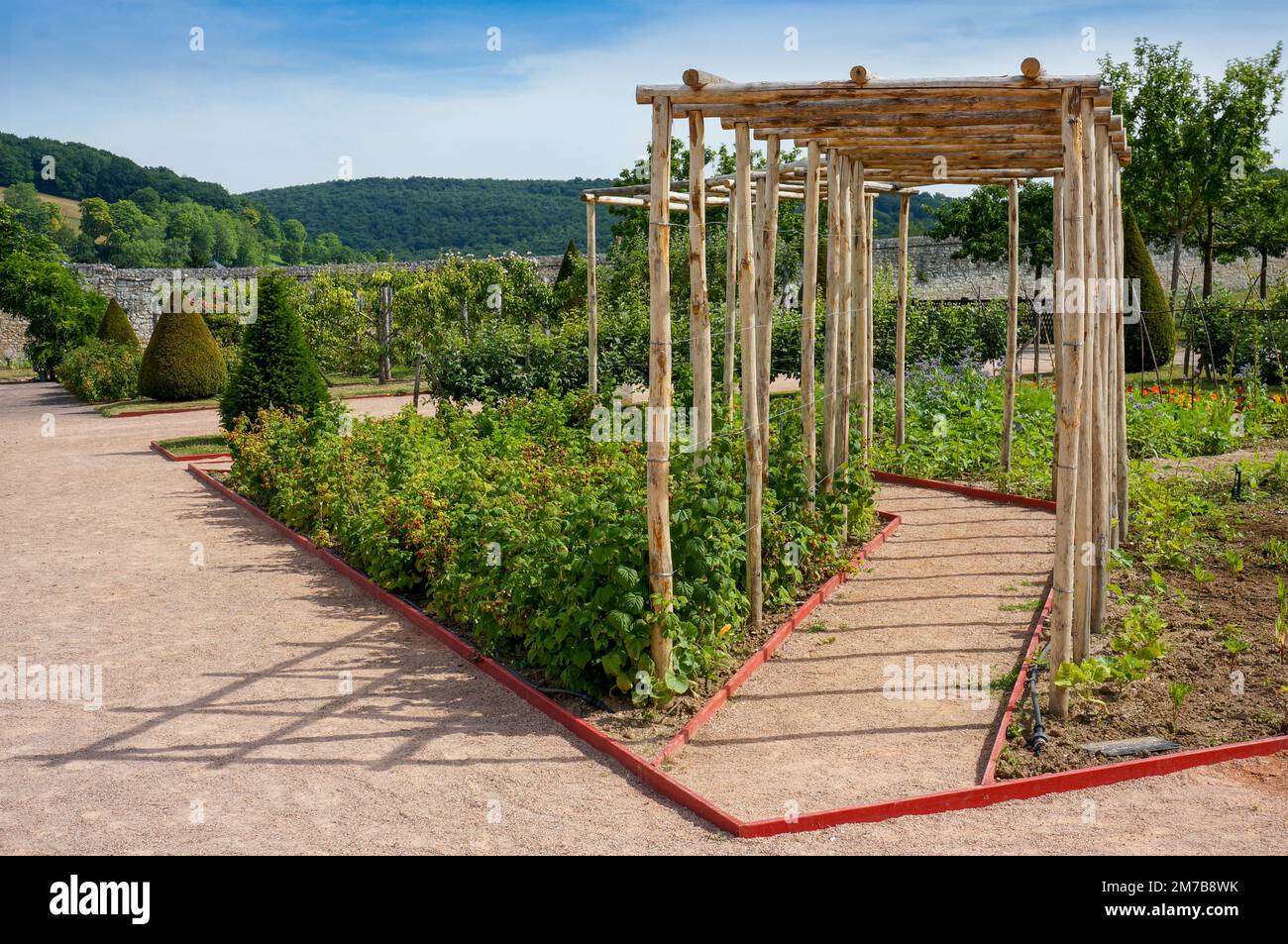 Wooden arbour hi-res stock photography and images - Alamy