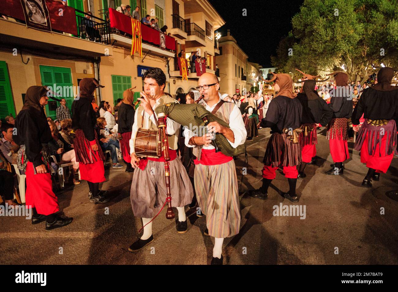 musicos con traje tradicional, fiestas de la Beata, vinculadas con la ...