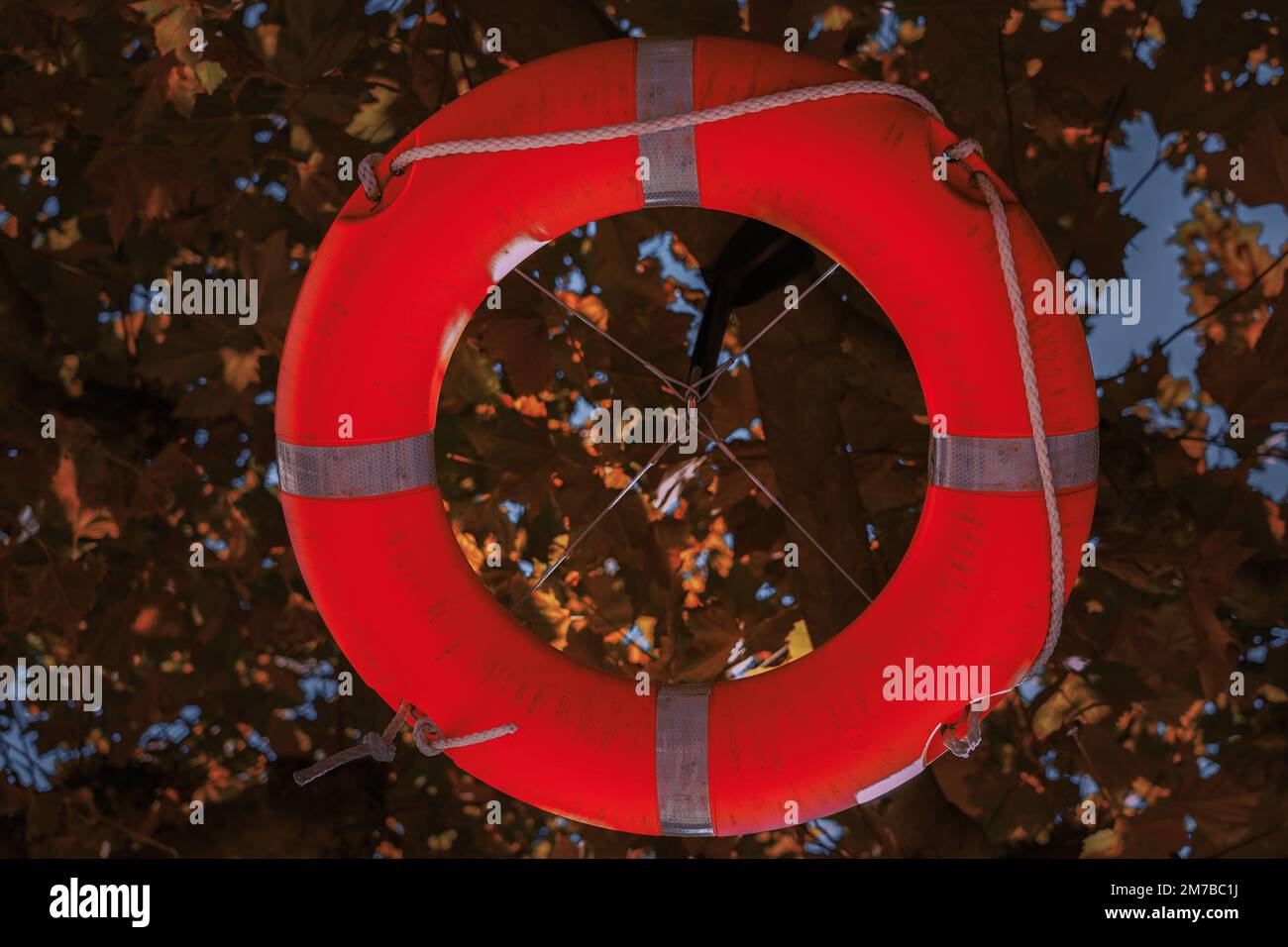 Round life preserver hi-res stock photography and images - Alamy