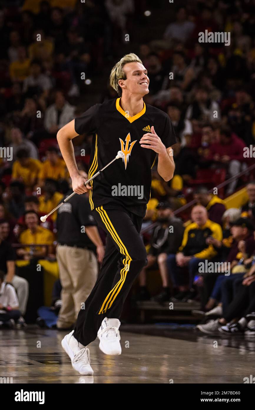 Arizona basketball arena hi-res stock photography and images - Alamy