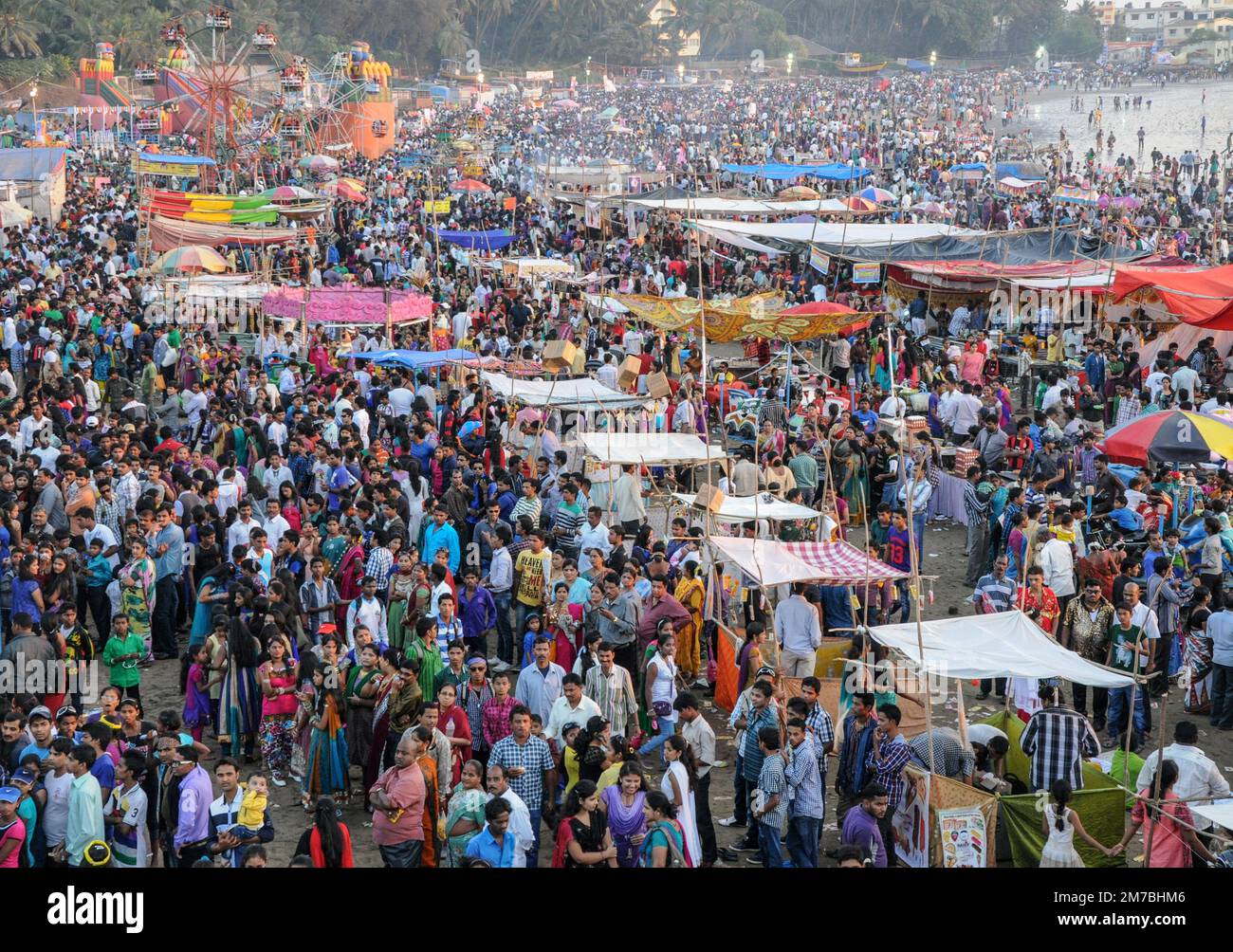 Community feast india hi-res stock photography and images - Alamy