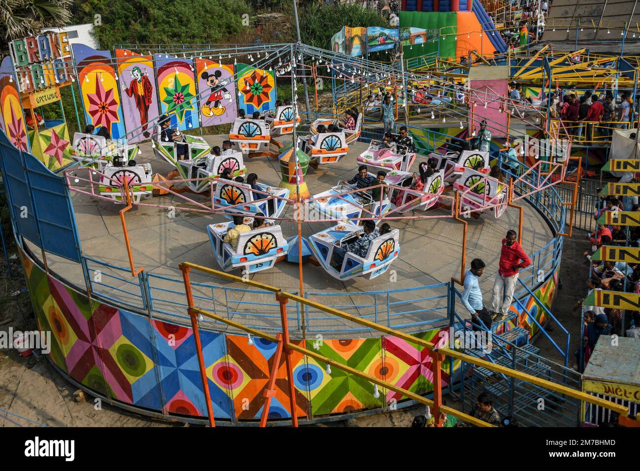 Community feast india hi-res stock photography and images - Alamy