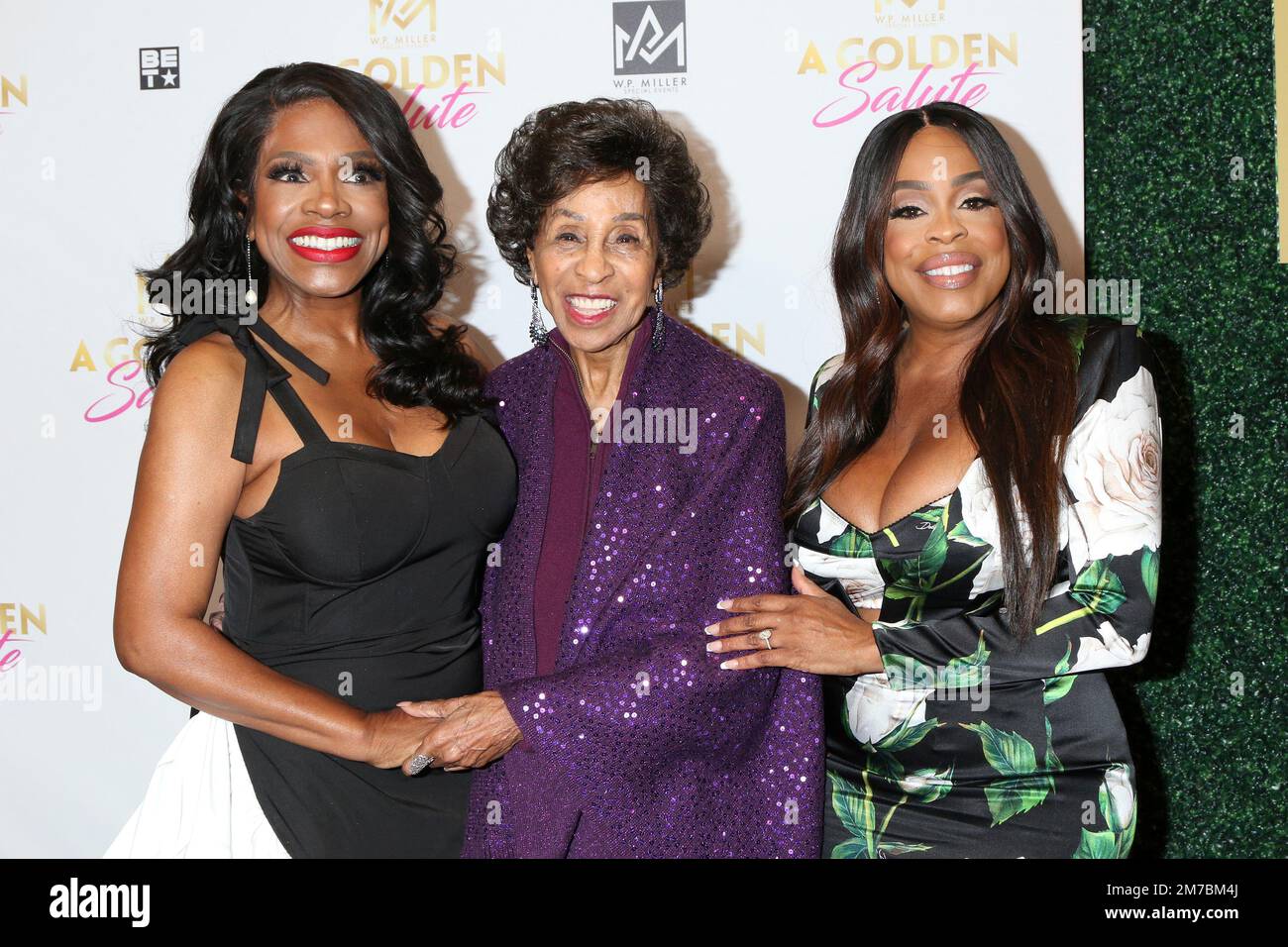 LOS ANGELES - JAN 8: Sheryl Lee Ralph, Marla Gibbs, Niecy Nash-Betts at ...