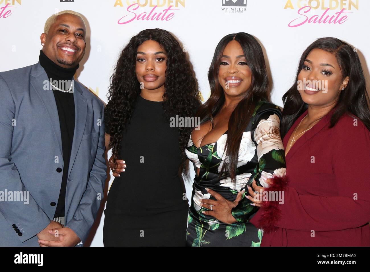 LOS ANGELES - JAN 8: Dominic Nash, Donielle Nash, Niecy Nash-Betts, Dia ...