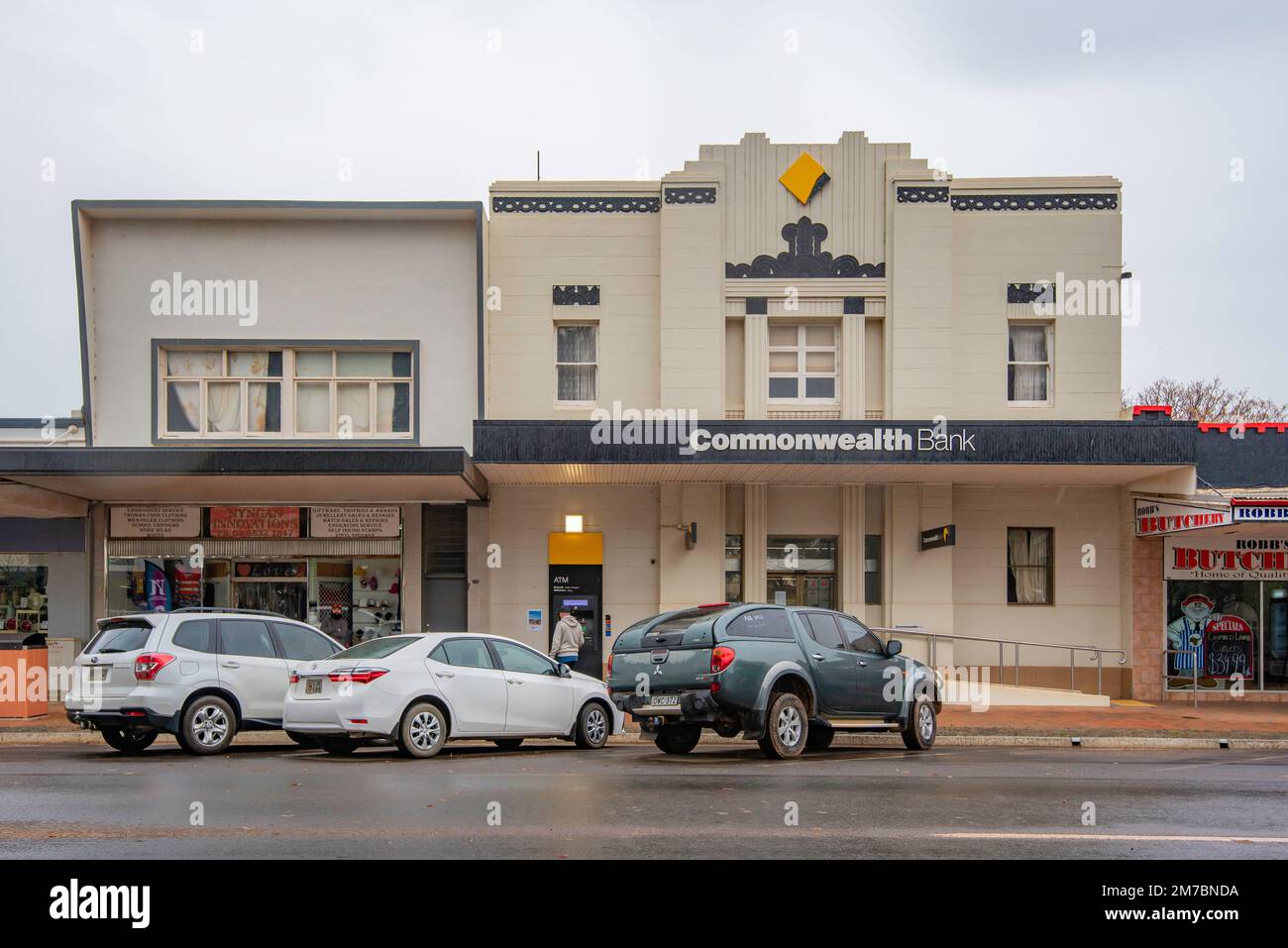 Commonwealth bank country branches hi-res stock photography and images ...