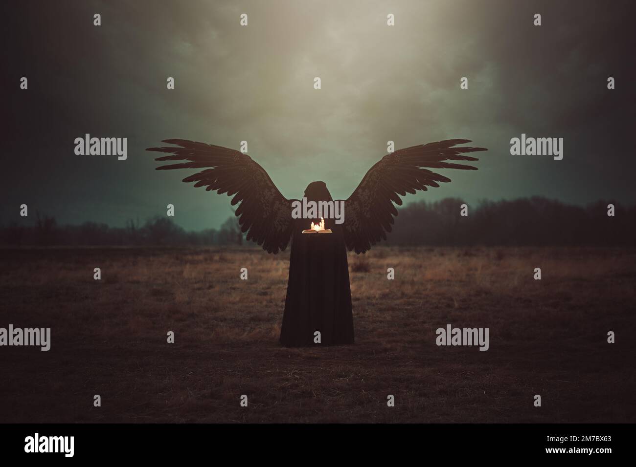 Angel tarot hi-res stock photography and images - Alamy