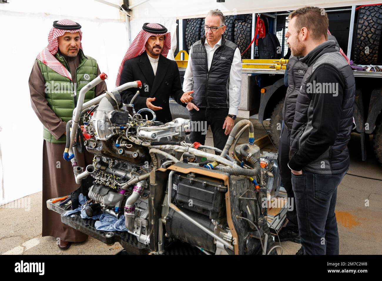 SAR Prince Khalid bin Sultan Al-Abdullah Al-Faisal, Président de la ...