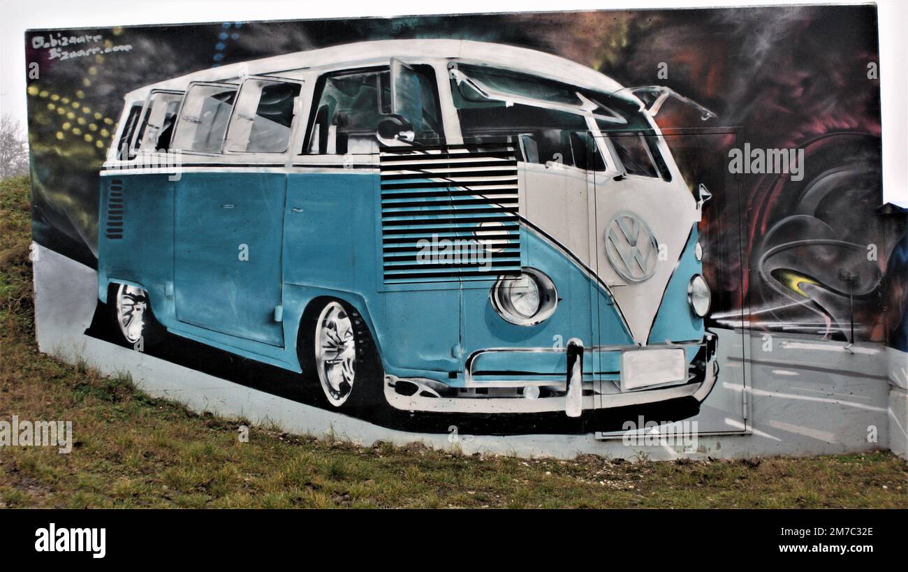 Graffiti / VW Bully Stock Photo - Alamy