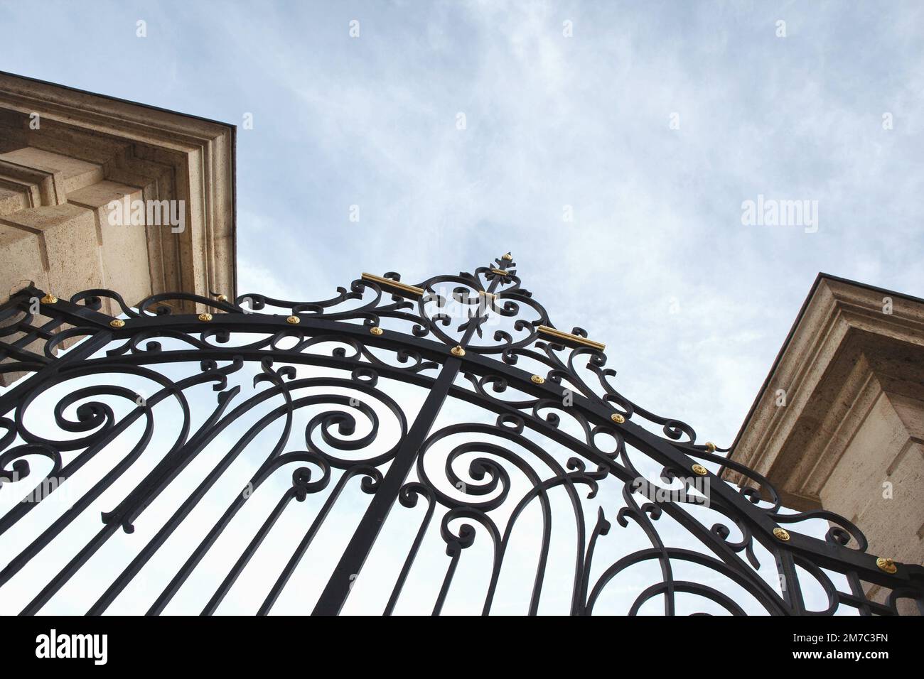 Stone pillar gate hi-res stock photography and images - Alamy