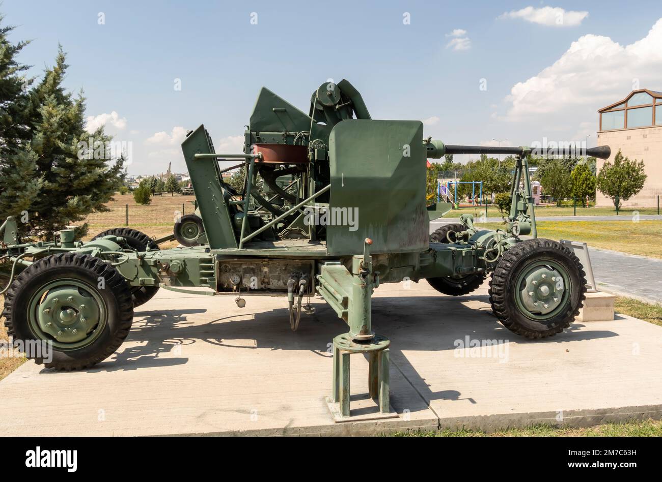 L 70 anti aircraft cannons hi-res stock photography and images - Alamy