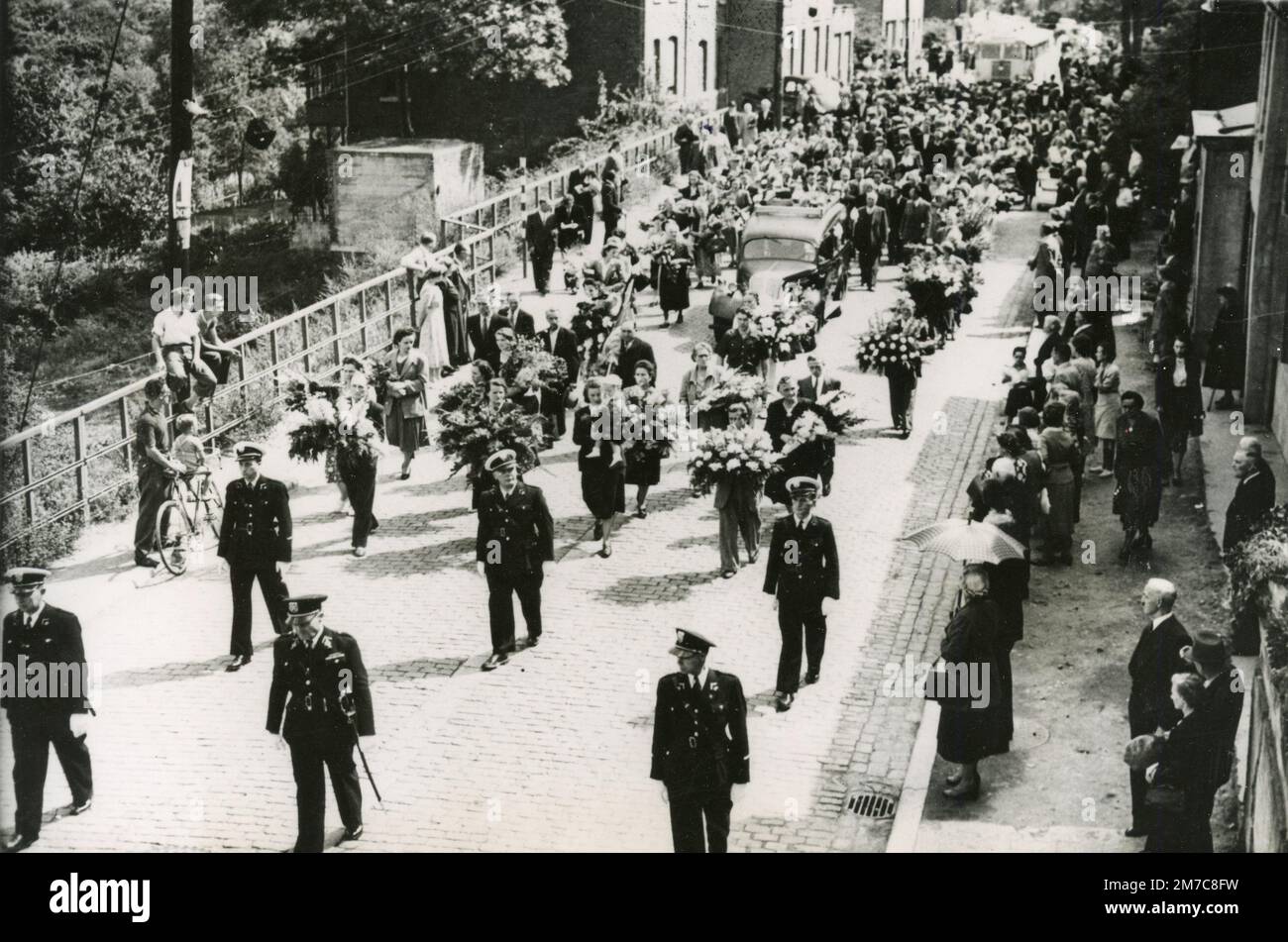 The cortage with the body of the Belgian communist leader Julien Lahaut ...