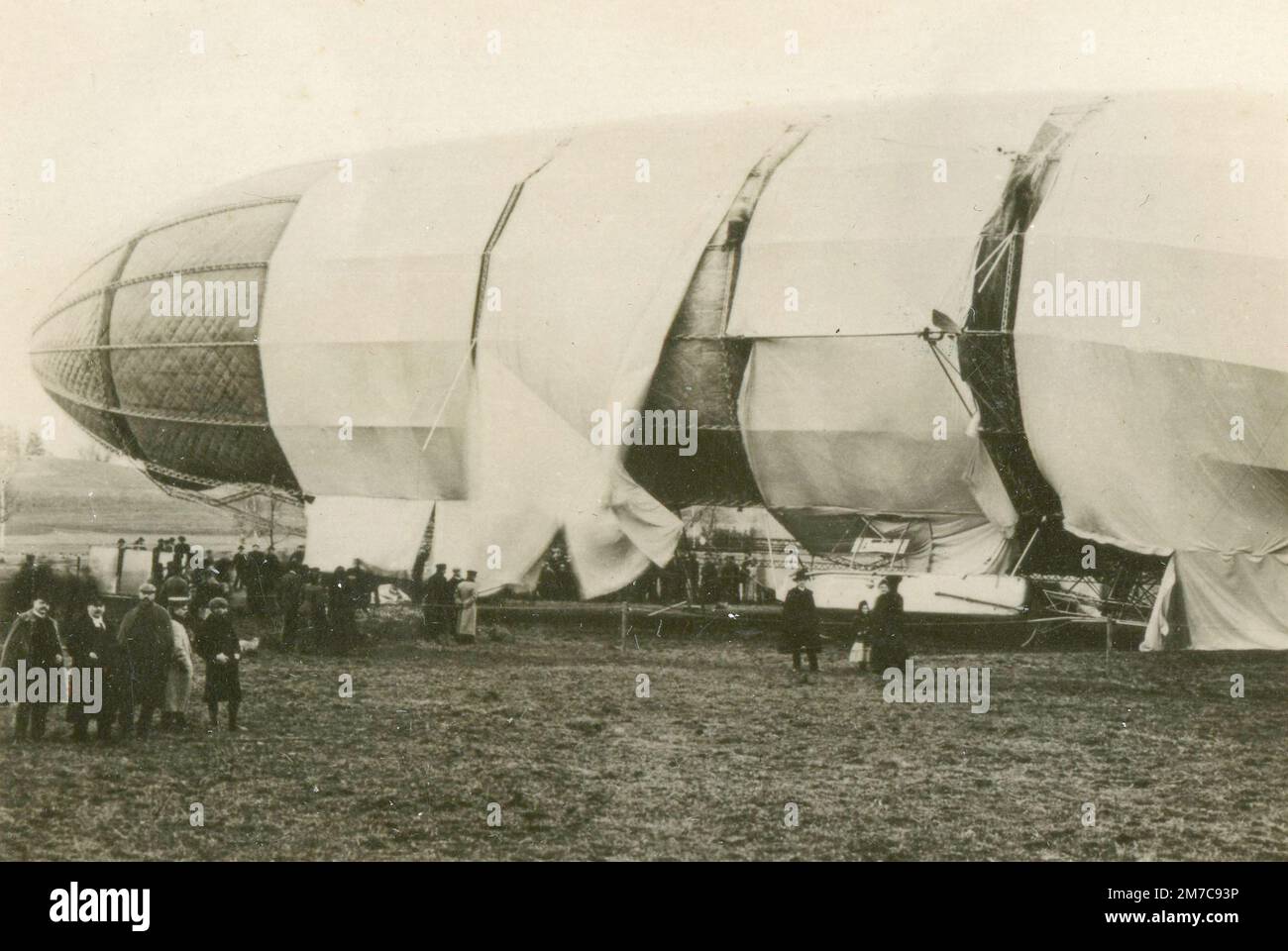 German experimental airship LZ 2, constructed by Luftschiffbau Zeppelin ...