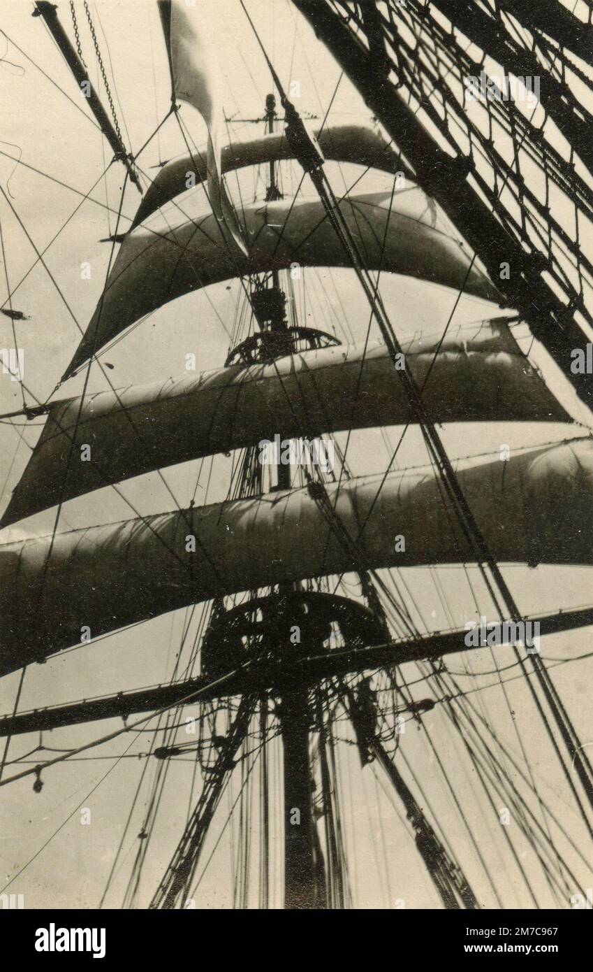 Mizzen mast hi-res stock photography and images - Alamy