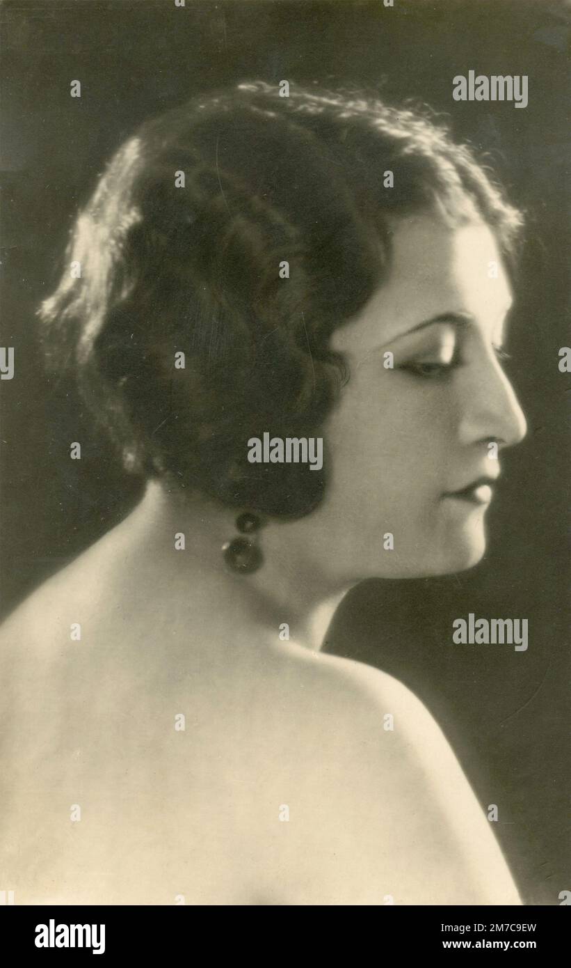 Portrait of Italian silent film actress Elena Lunda, 1920s Stock Photo ...