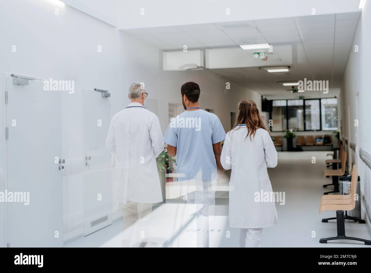 American hospital staff hi-res stock photography and images - Alamy