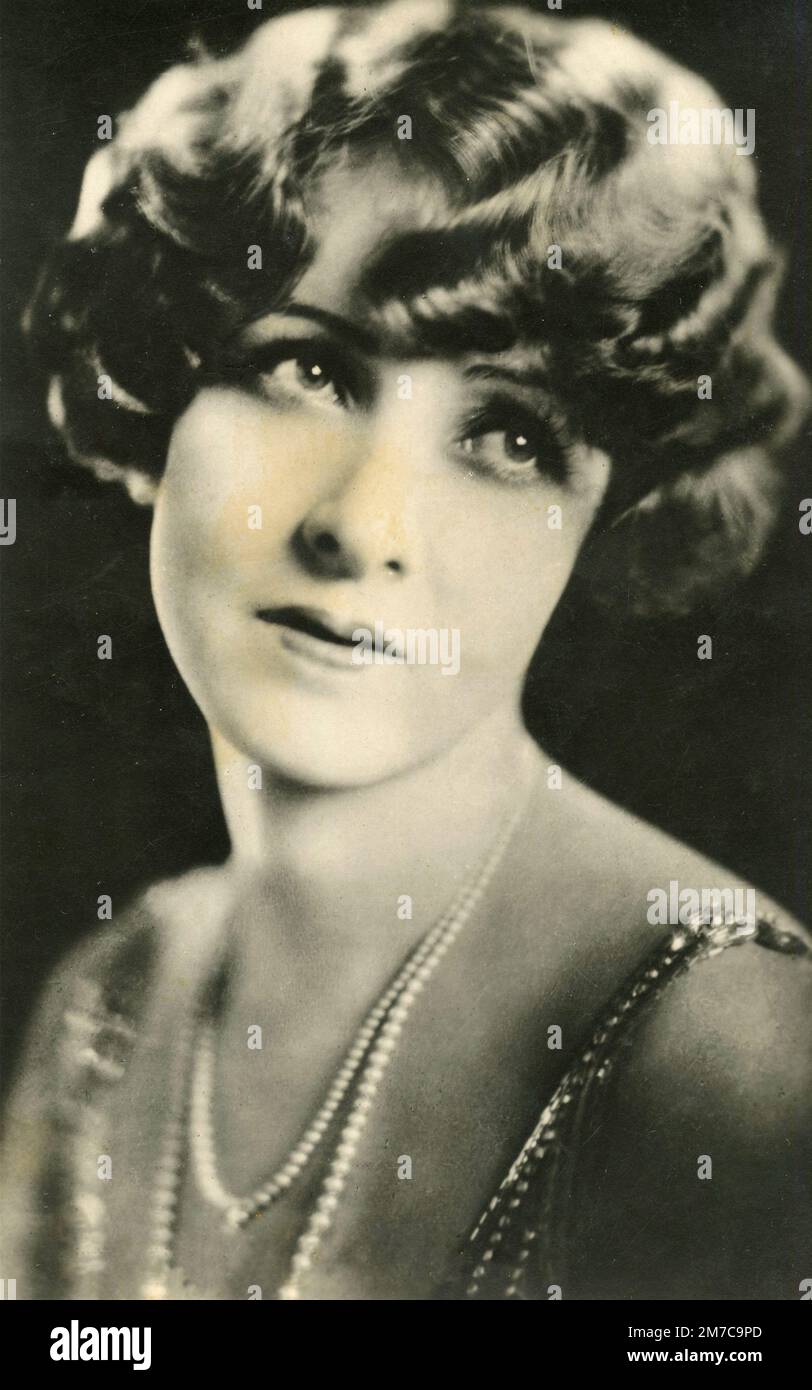 Portrait of American silent film actress Claire Windsor, 1920s Stock ...