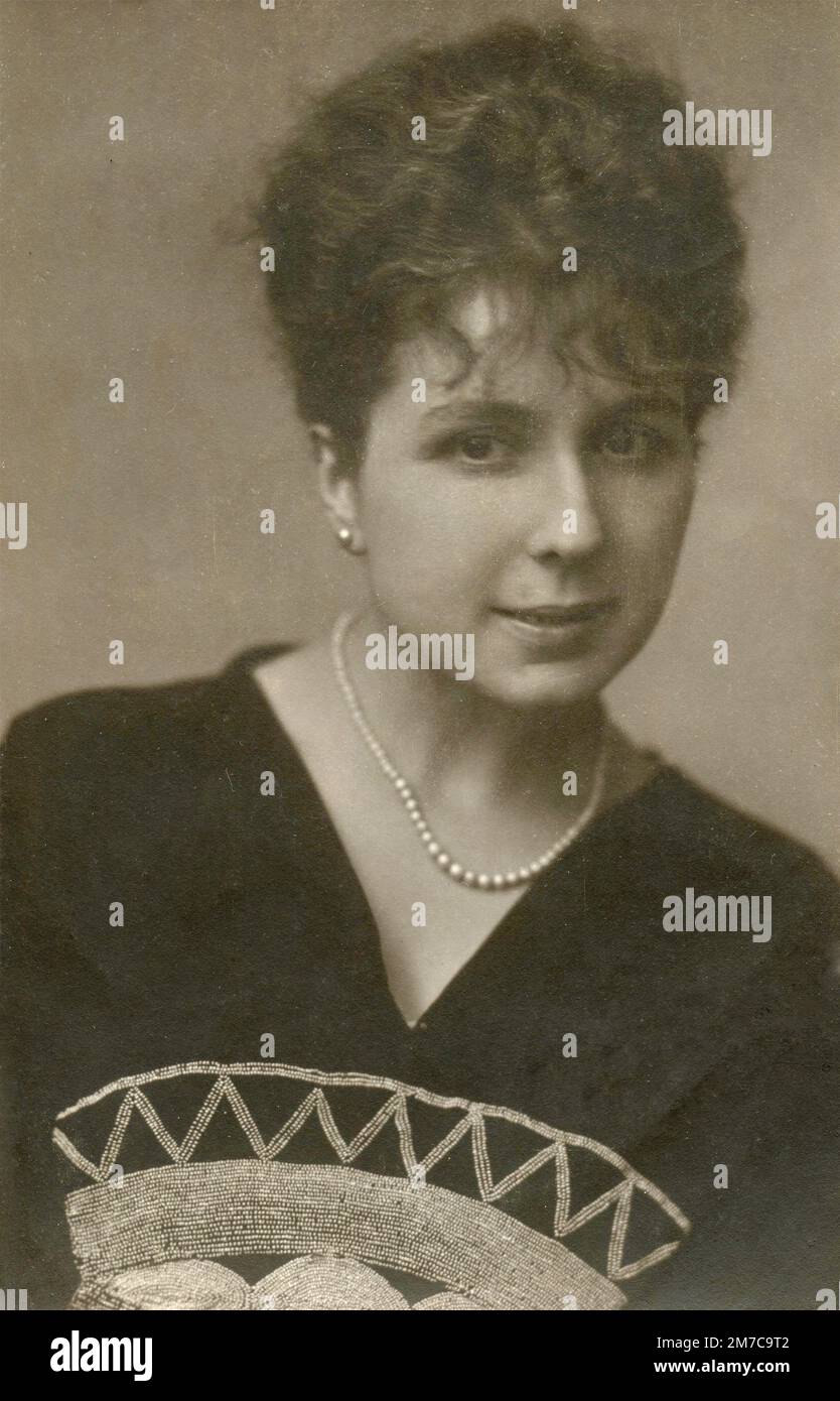 Portrait of Spanish-Italian silent film actress Mercedes Brignone ...