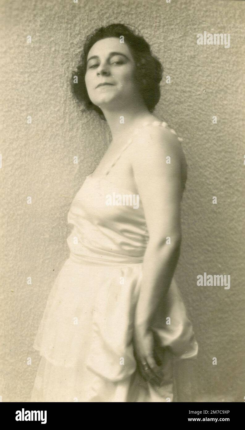 Portrait of Italian silent film actress and opera singer Gisella Pozzi ...