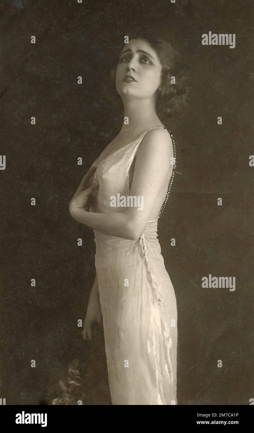 1920s singer hi-res stock photography and images - Alamy