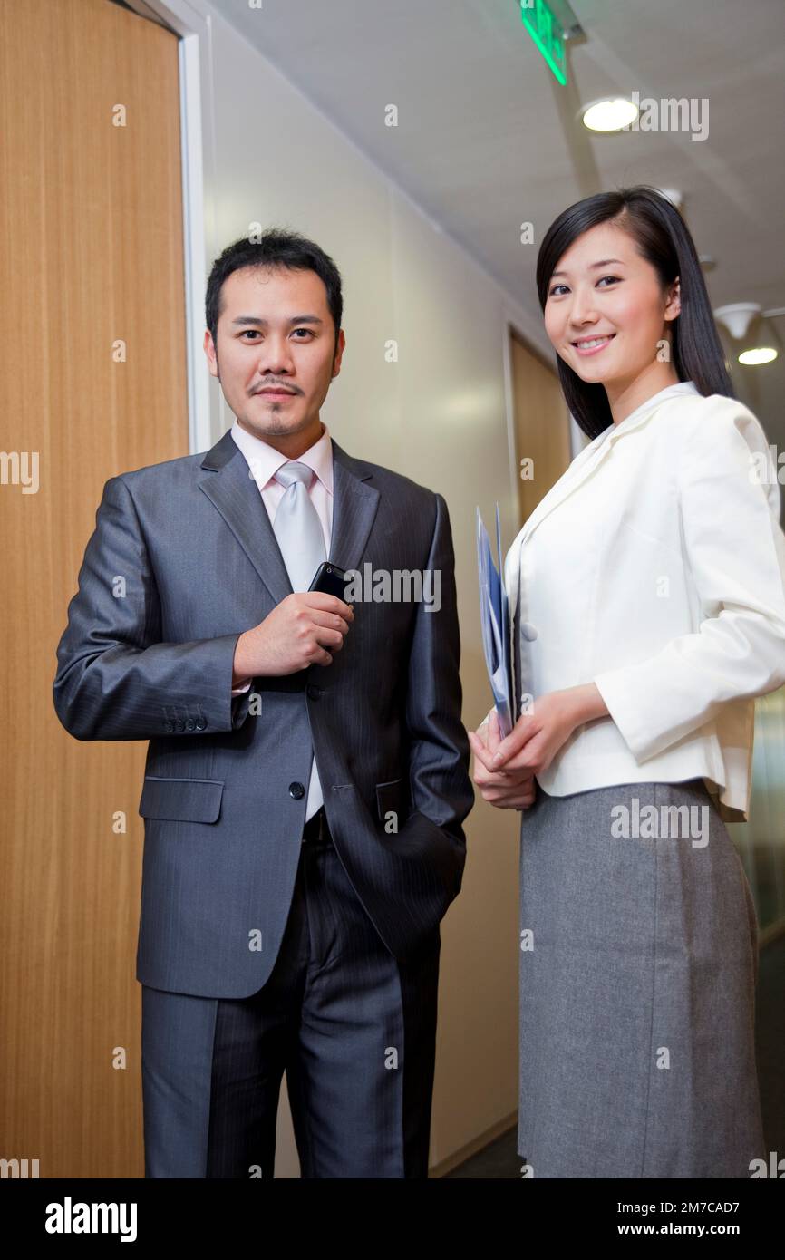 Business people talking portfolio hi-res stock photography and images ...