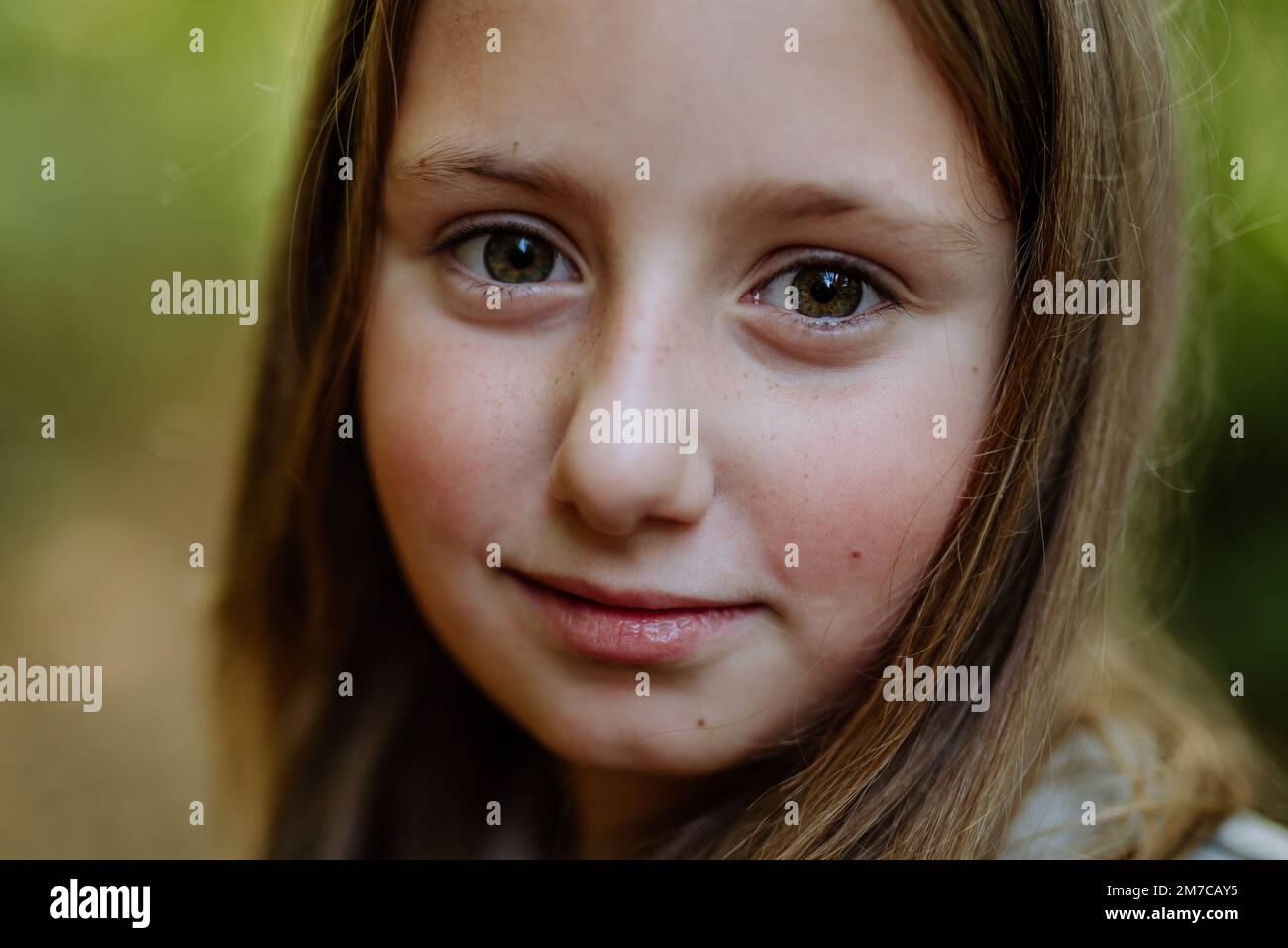 Child forest hi-res stock photography and images - Alamy