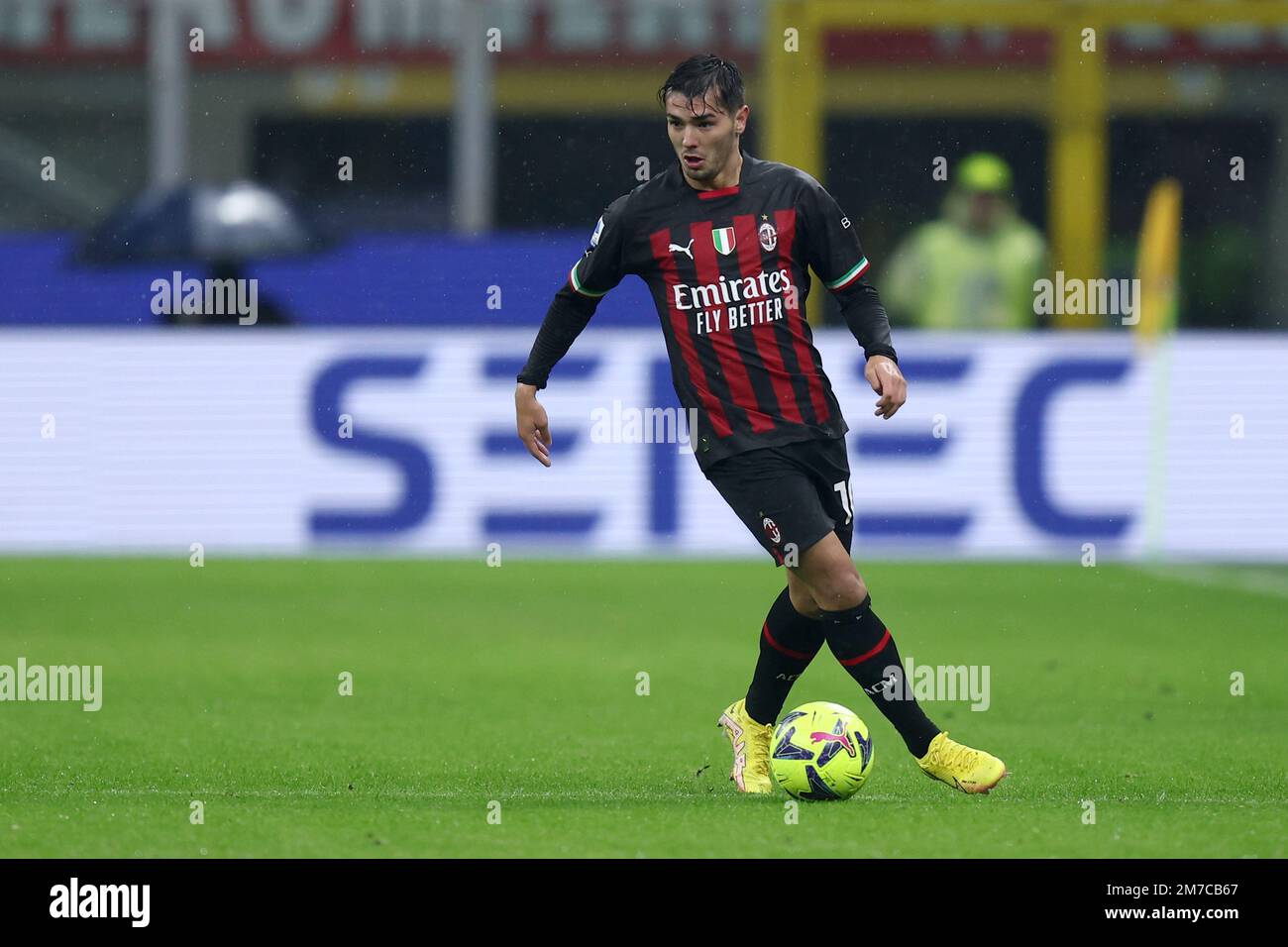 Milano, Italy. 08th Jan, 2023. Brahim Diaz of Ac Milan controls the ...