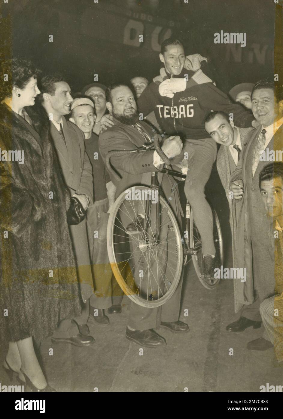 Swiss professional cyclist Ferdinand Kubler in the arms of Gonzales ...