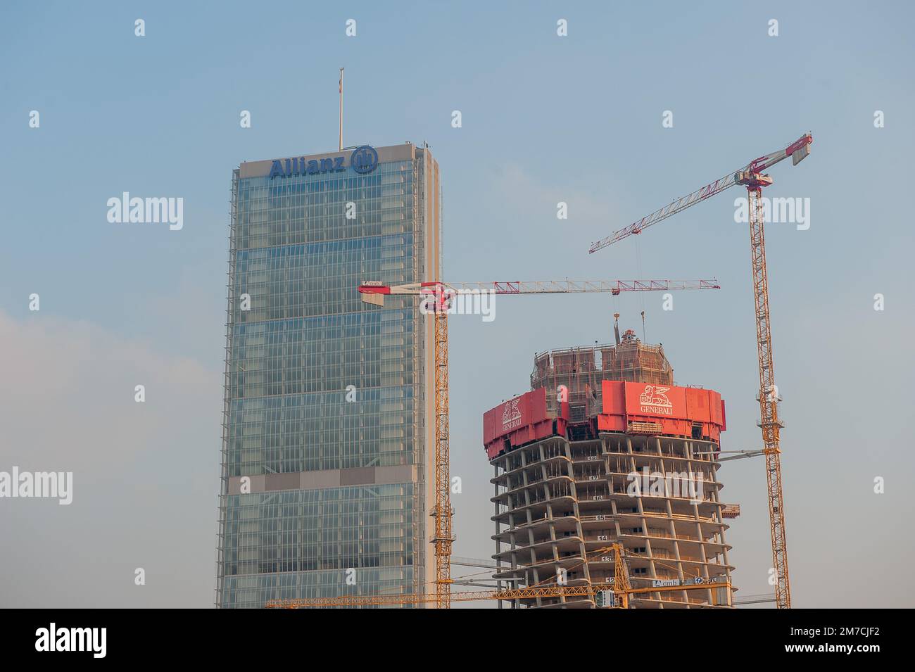 Tre torri hi-res stock photography and images - Alamy