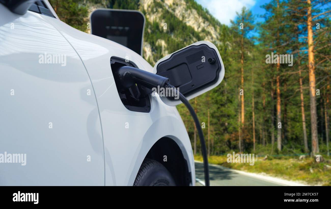 Spring powered car hi-res stock photography and images - Alamy