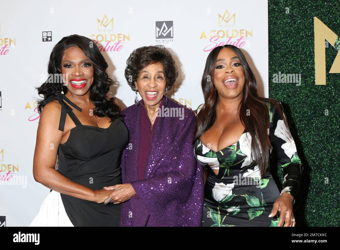 LOS ANGELES - JAN 8: Sheryl Lee Ralph, Marla Gibbs, Niecy Nash-Betts at ...