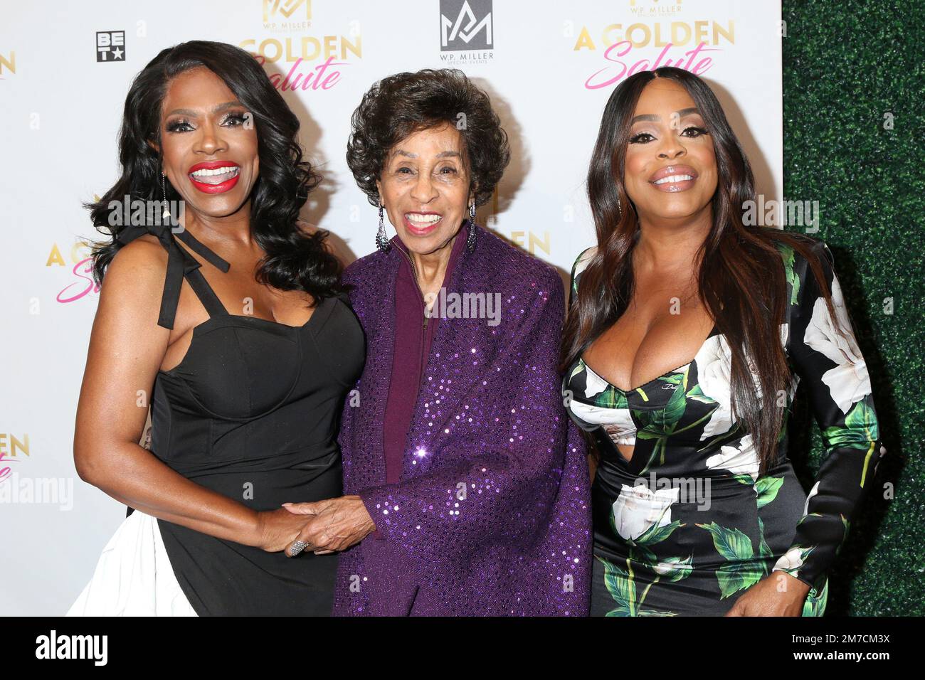 LOS ANGELES - JAN 8: Sheryl Lee Ralph, Marla Gibbs, Niecy Nash-Betts at ...