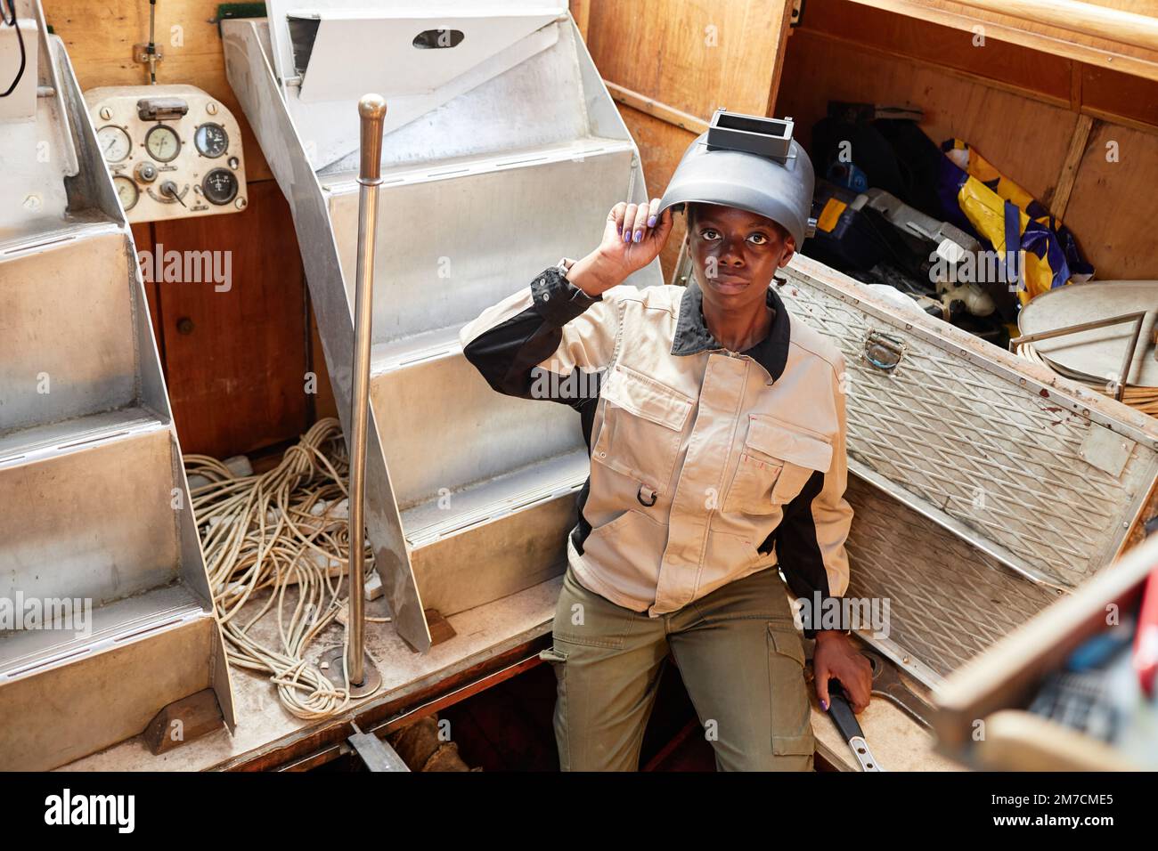 Black female welder hi-res stock photography and images - Alamy