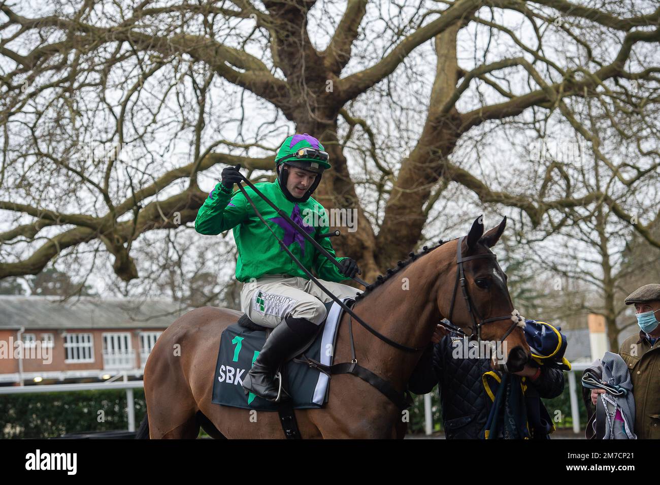 Ascot, Berkshire, UK. 22nd January, 2022. Horse Garry Clermont ridden ...