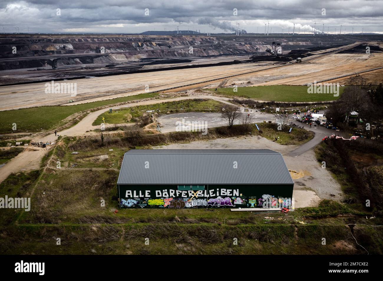 Lutzerath, Erkelenz, Germany. 09th Jan, 2023. LÜTZERATH - A drone photo ...
