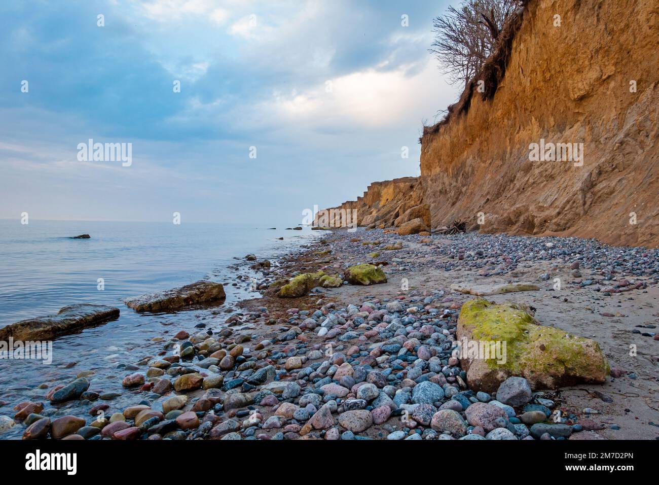 Sonnenuntergang am strand der ostsee hi-res stock photography and ...